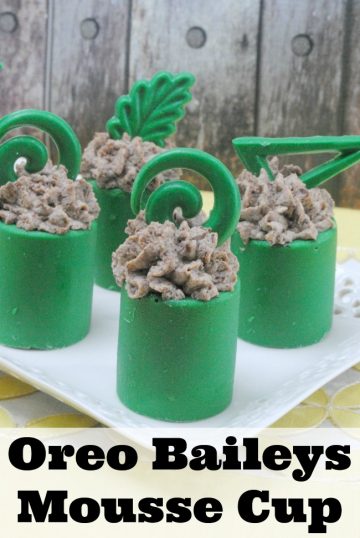 The Best Alice in Wonderland Cheshire Cat Inspired Cocktail Recipe