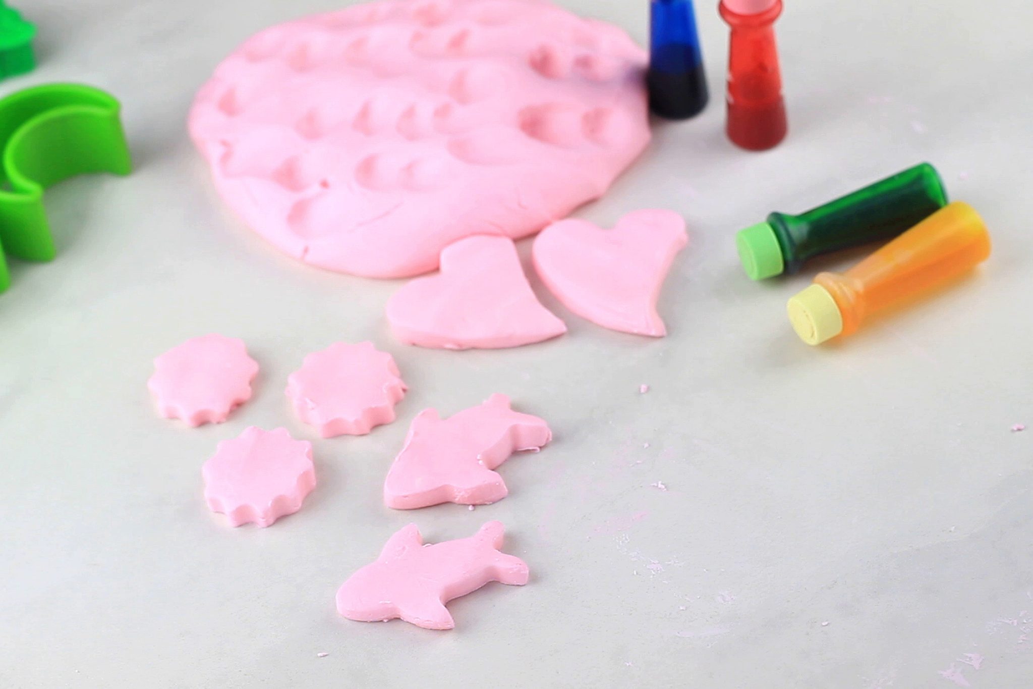 Easy Moon Dough Recipe with Corn Starch and Conditioner