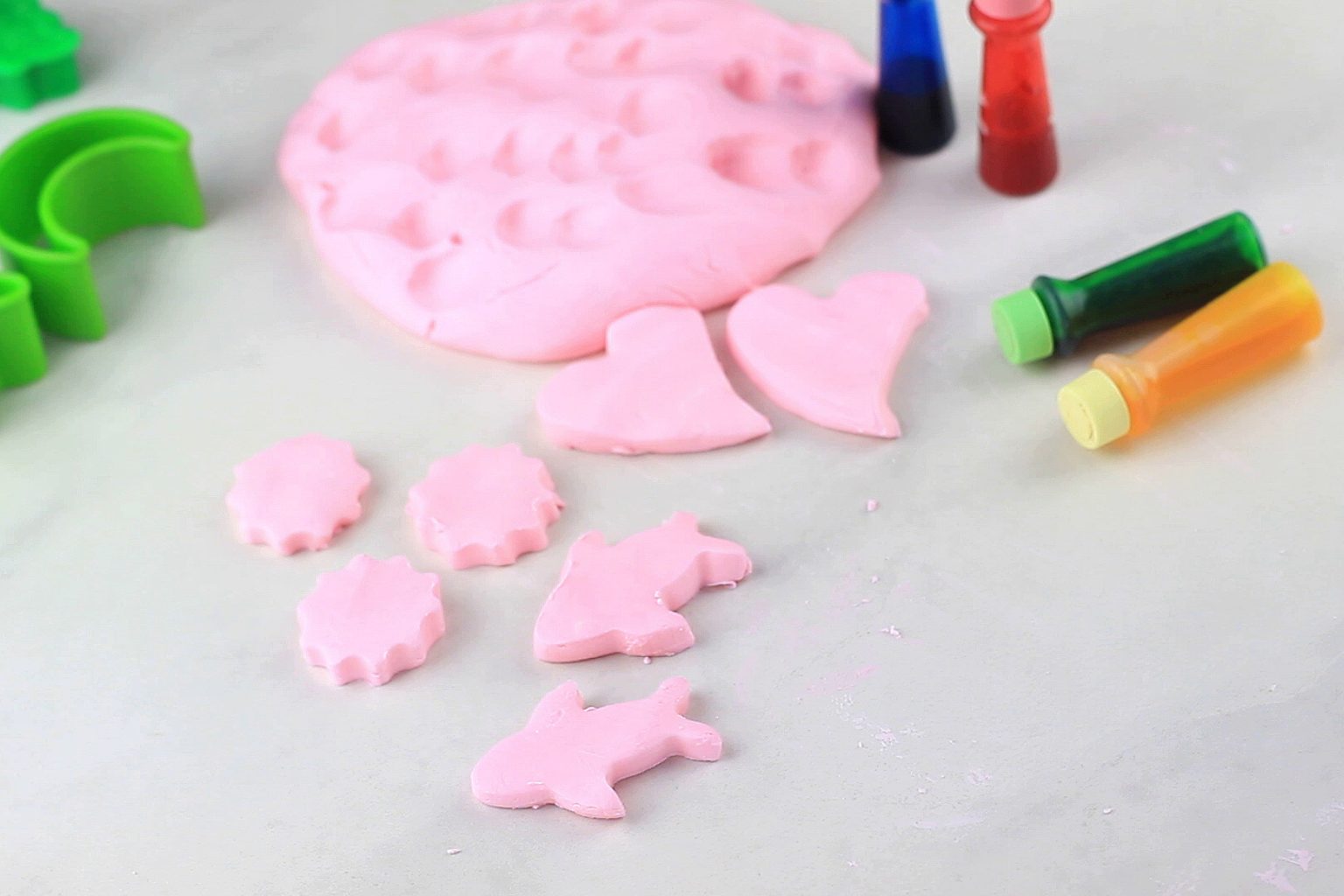 Easy Moon Dough Recipe with Corn Starch and Conditioner