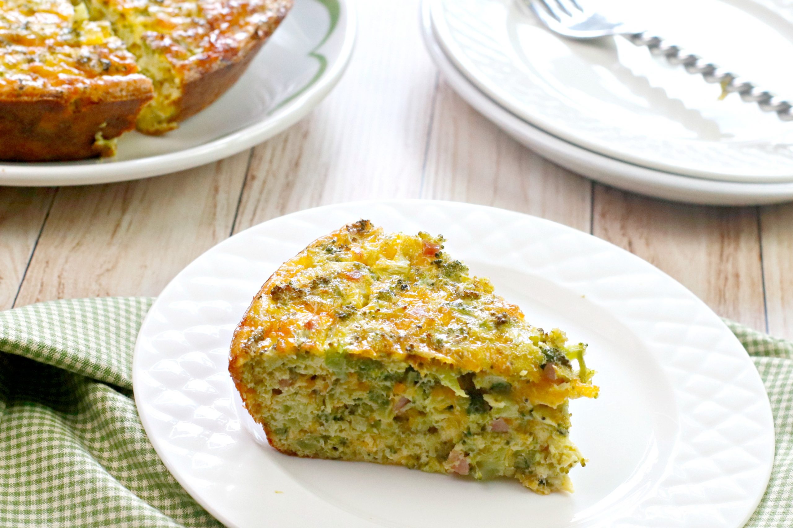EASY HAM AND CHEESE QUICHE WITH BROCCOLI - Our WabiSabi Life