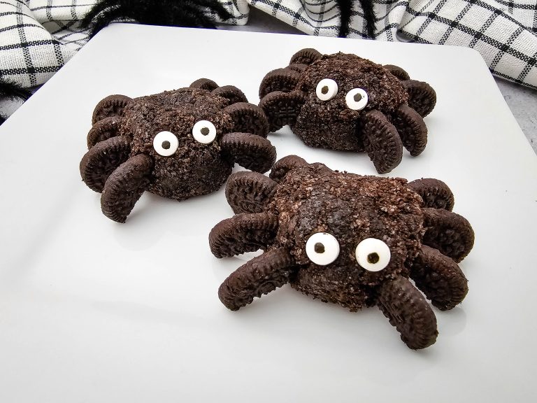 Halloween Oreo Spider Balls (Kids Love This Recipe!) - Our WabiSabi Life