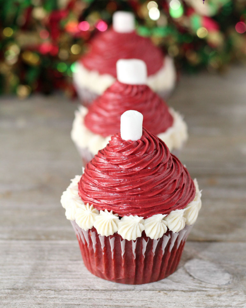 🎅 Santa Hat Cupcakes (Easy Red Velvet Christmas Cupcakes) - Our ...