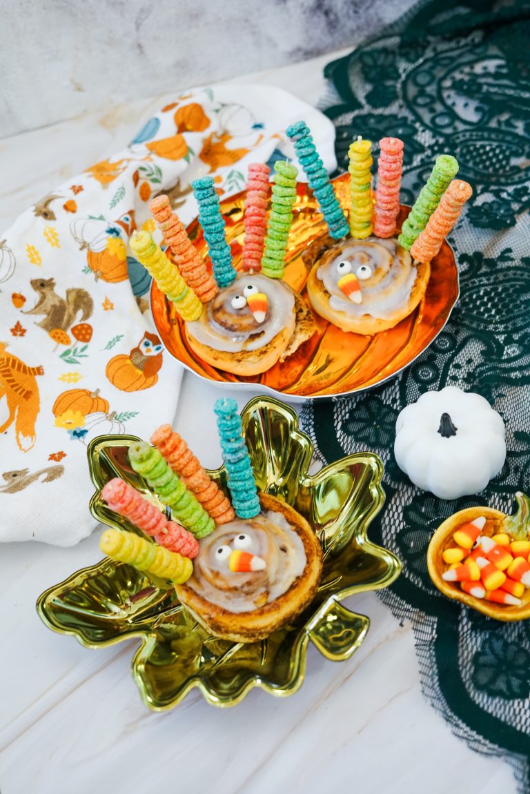 Turkey Cinnamon Rolls – The Cutest Thanksgiving Morning Treat! - Our ...